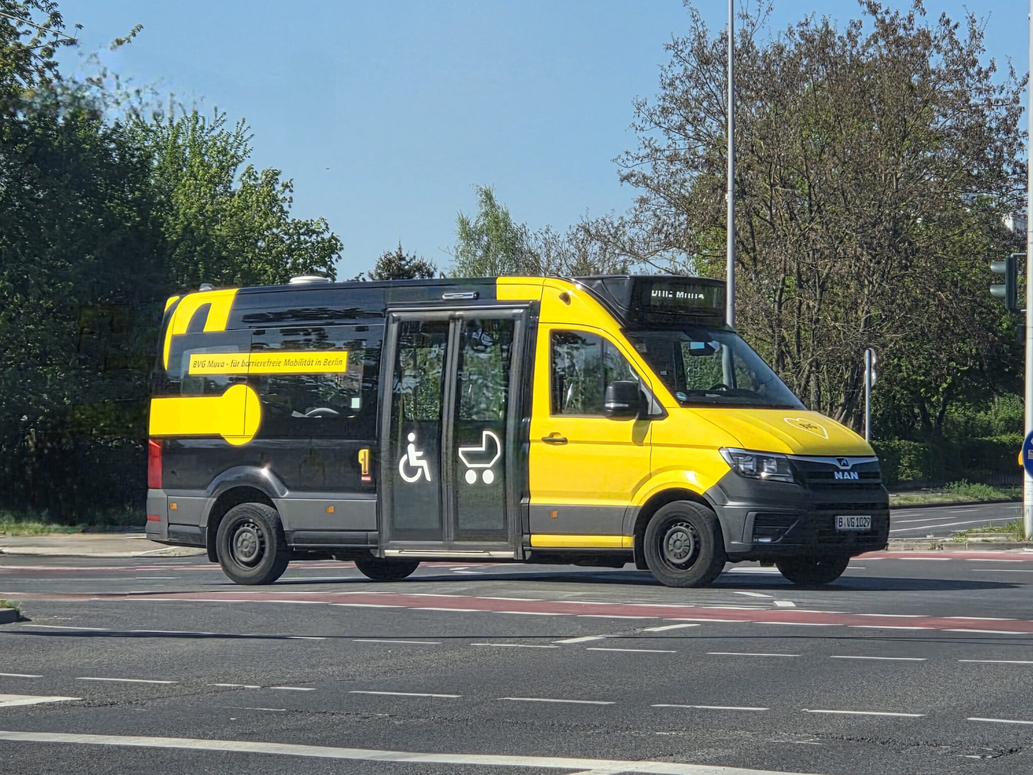 Barrierefreier Alternativ-Verkehr startet durch – BVG Muva endet zum 28 ...
